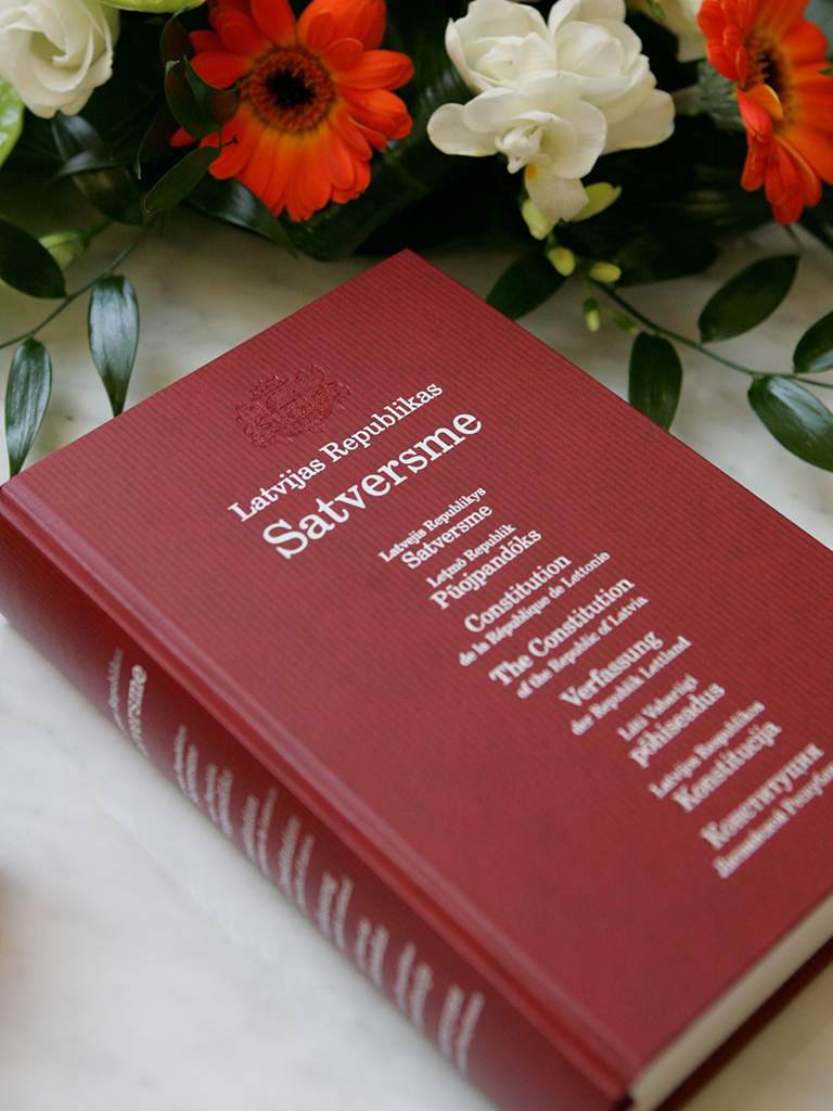 Likumi un normatīvo aktu hierarhija — teorija. Sociālās zinības ...