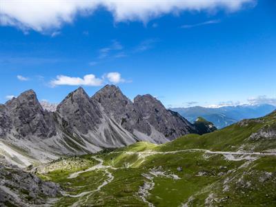 Dabas resursi - kas tie ir un kā tos iedala? — teorija. Dabaszinības ...