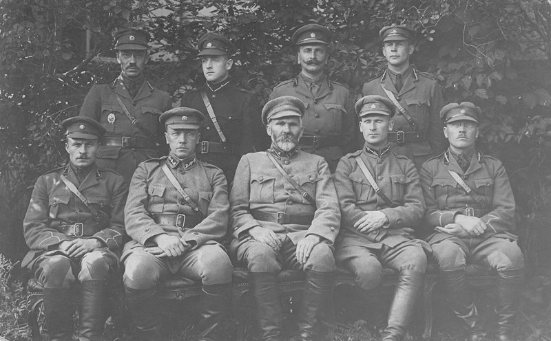 Izvēlies pareizo atbildi — uzdevums. Latvijas vēsture, 9. klase.